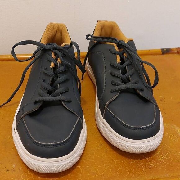 unknown | Shoes | Women2tonelaceupsneakers | Poshmark